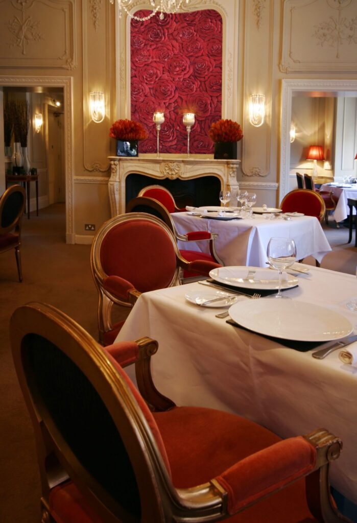 Decorative Glass Wall Panels I Custom Art Glass Murals