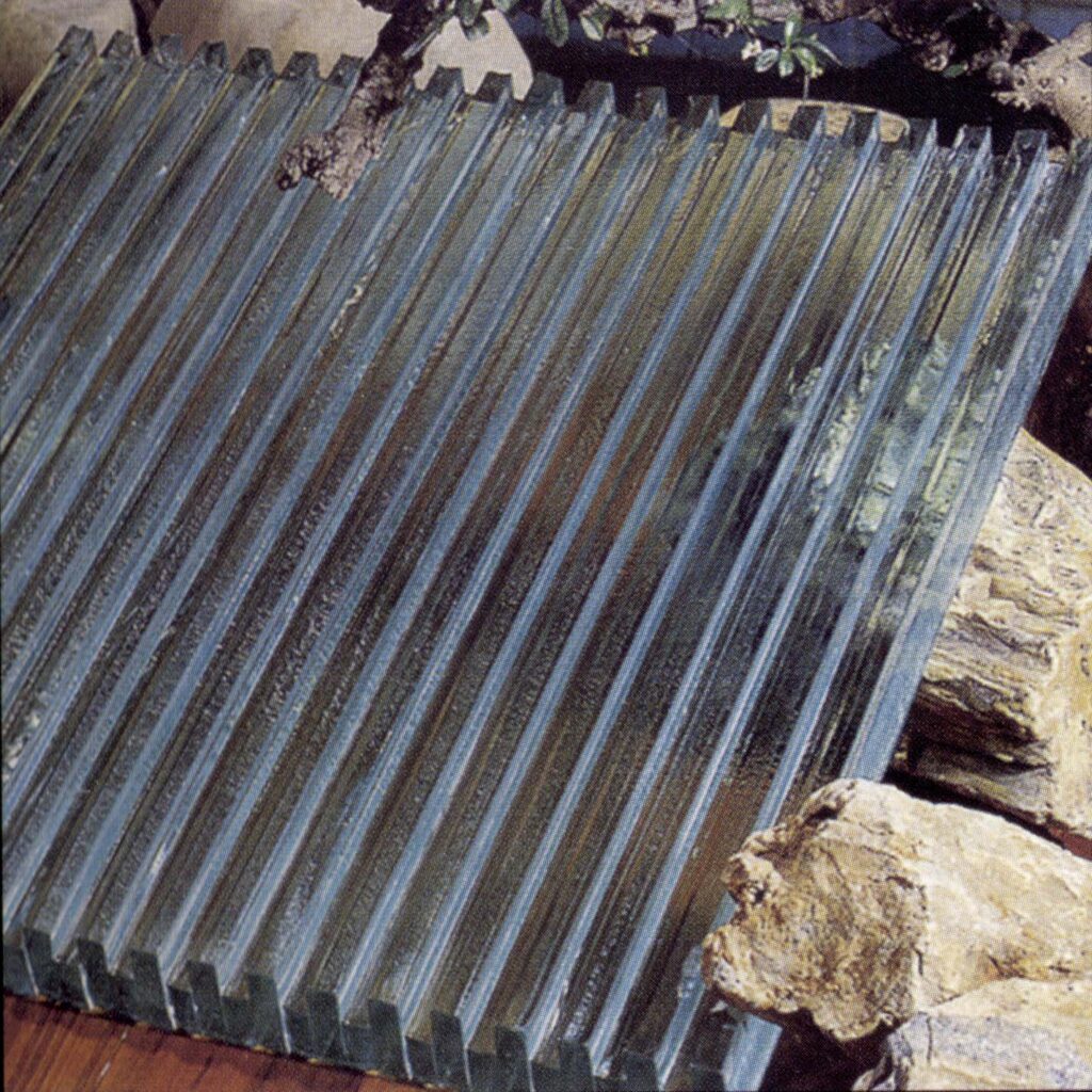 Column Decorated by vertical Stacked Glass SC4755 | Palace of Glass