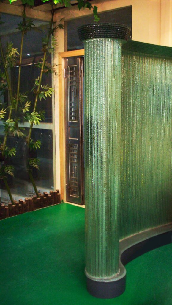 Stacked Glass Murals Sculptures Backsplashes I Palace o fGlass